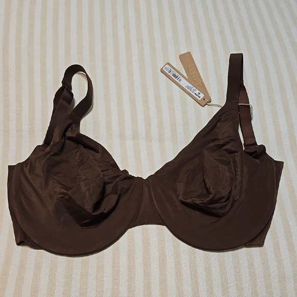 SKIMS | Intimates & Sleepwear | Skims Smoothing Intimates Full Coverage ...